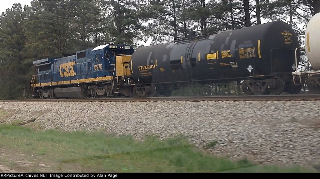 CSX B40-8 5975